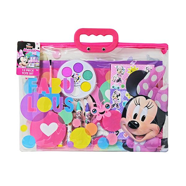 ミニーちゃんのステーショナリーセットです。透明のビニールトート入り。ビニールトートはA4サイズが入ります。ぬり絵＆お絵描き帳・クレヨン・固形絵の具・シールのセットです。アメリカからのインポート品でかわいいですよ。Disney Princes...