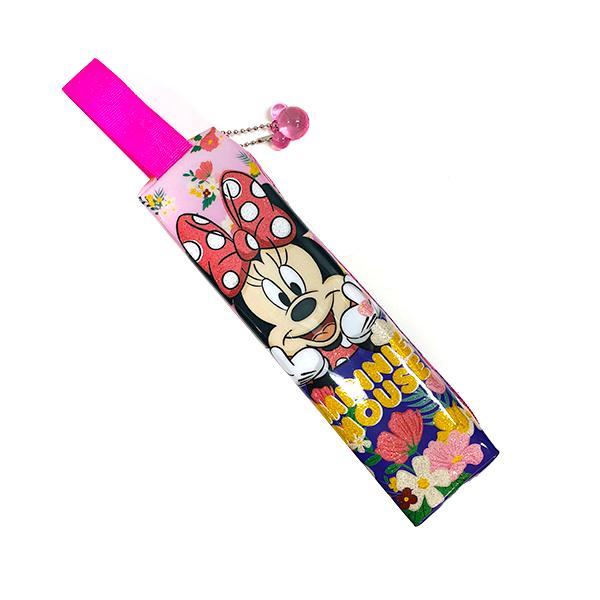 ミニーちゃんの子供用ペンケースです。ポップでカラフルなミニーちゃんの絵柄がかわいいです。キラキララメや、コロンとした見ミッキー型ファスナーチャームもかわいいですよ。エナメル加工されているので汚れにくいです。習い事用として、また、移動教室用な...
