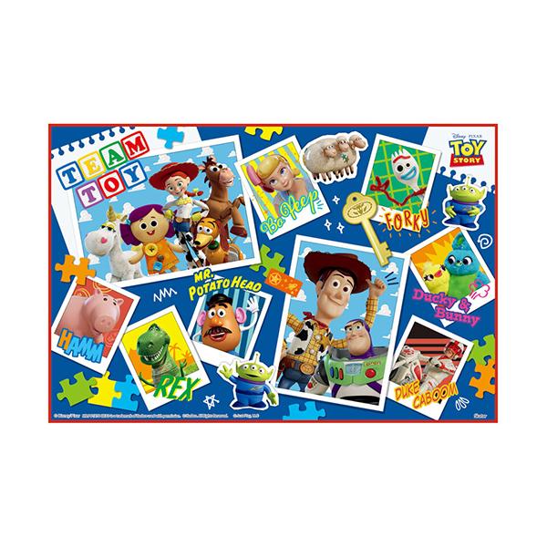 トイストーリーの一人用キッズレジャーシートです。コンパクトにたためてお子様リュックにすっぽり入ります。トイストーリーの仲間がいっぱい！楽しい雰囲気のレジャーシートです♪【商品サイズ】約 900×600mm【材質・耐熱温度】ポリプロピレン：-...