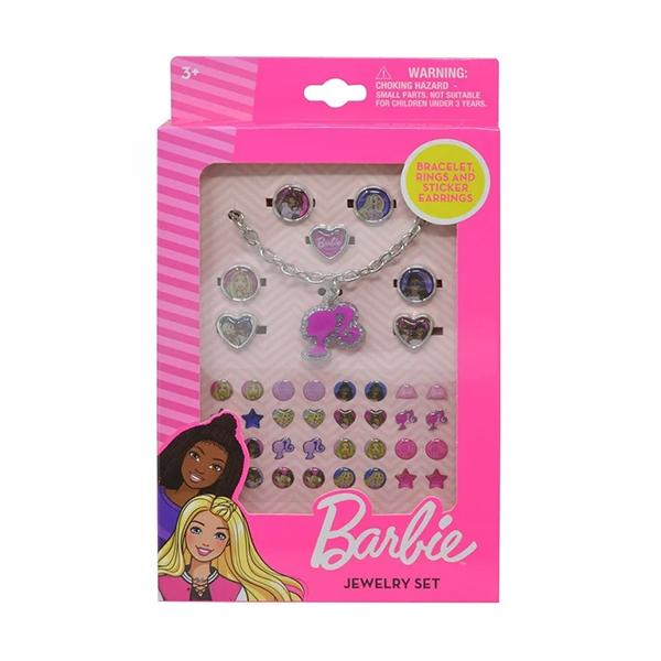 バービーのアクセサリーセットです。ピアスシール、リング、ブレスレットのセット。キラキラしてかわいいですよ。●パッケージサイズ：約W12×H20.5×2.6cm●セット内容：リング×７個、ブレスレット×１個、ピアスシール×16ペア●対象年齢：...