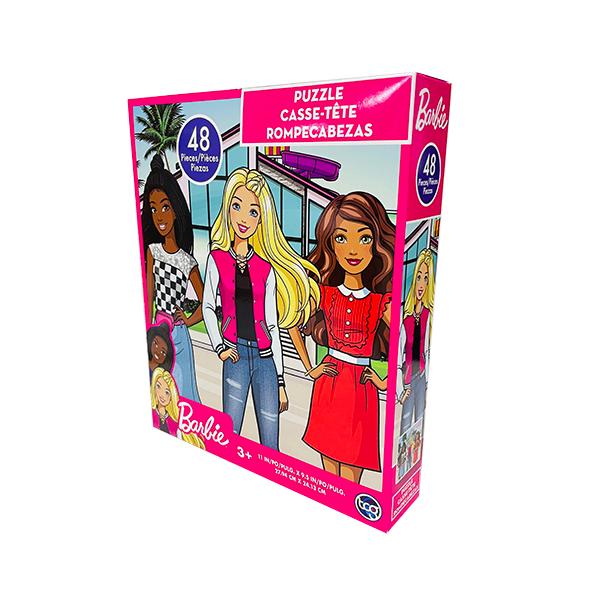 バービーのジグソーパズルです。年中さんから年長さんにおすすめの48ピース。おうち時間にぴったりです♪アメリカからの輸入品。■ボックスサイズ：約H21×W18×D4cm■完成品サイズ（記載）：27.94×24.13cm