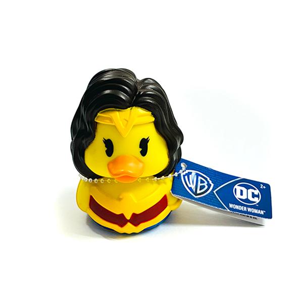 DCコミックス キャラクターのあひるちゃんです。かっこいいアメコミヒーロー&amp;ヴィランがあひるちゃんに！お風呂やプールで浮かべて遊んでね♪色々なキャラクターを並べてインテリアとしても☆アメリカからの輸入品です。●サイズ：約H7.5×W...
