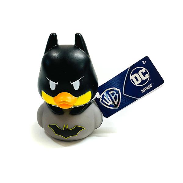 DCコミックス キャラクターのあひるちゃんです。かっこいいアメコミヒーロー&amp;ヴィランがあひるちゃんに！お風呂やプールで浮かべて遊んでね♪色々なキャラクターを並べてインテリアとしても☆アメリカからの輸入品です。●サイズ：約H7.5×W...