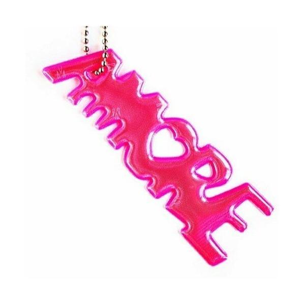 暗闇でピカッと光る反射マスコット。通学や塾帰り、夜道を歩く時に☆パッケージサイズ：縦13cm×横10cm■素材・成分：PVC、チェーン(一部メタルチャーム)■パッケージ：個包装リフレクターはドライバーに歩行者の存在を知らせ交通事故の危険から...