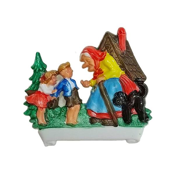 50年前のオリジナルの金型から作られたハンドペイントのブローチです。彩り豊かな色合いに、細部にまでこだわった精巧なディテールが魅力的。手持ちのハットやストール、バッグなどに。コーディネートにプラスすればいつもの装いもキュートさUPに仕上がり...