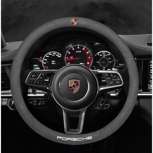 ■サイズ外径：約38cm■優れた通気性通気性に優れた素材を採用手汗を吸収しやすく、長時間の運転でも快適な握り心地を保ちます■快適なグリップ感手触りが良く、滑りにくい設計汚れにくく、耐摩耗性にも優れており、日常使用に最適です■簡単装着愛車のハ...