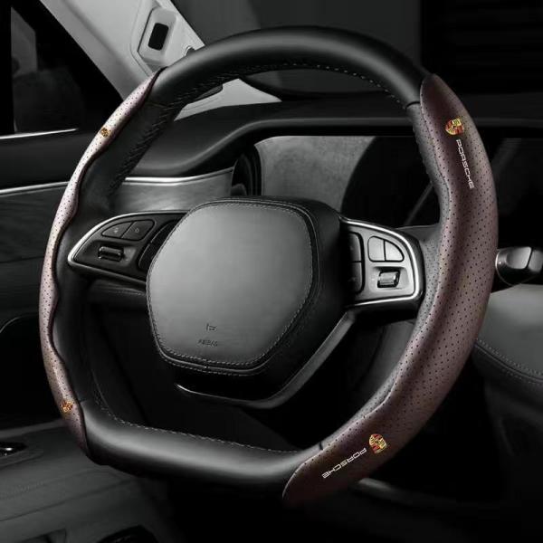 ■ D型・O型ハンドル対応D型とO型の両方のハンドルに適応。ハンドル直径を確認すれば、軽自動車、普通車、ミニバン、トラックなど幅広い車種に取り付け可能。■ 取り付け簡単なめらかな曲線と個性的なデザインの2ピースタイプ。ハンドルの両側に取り付...