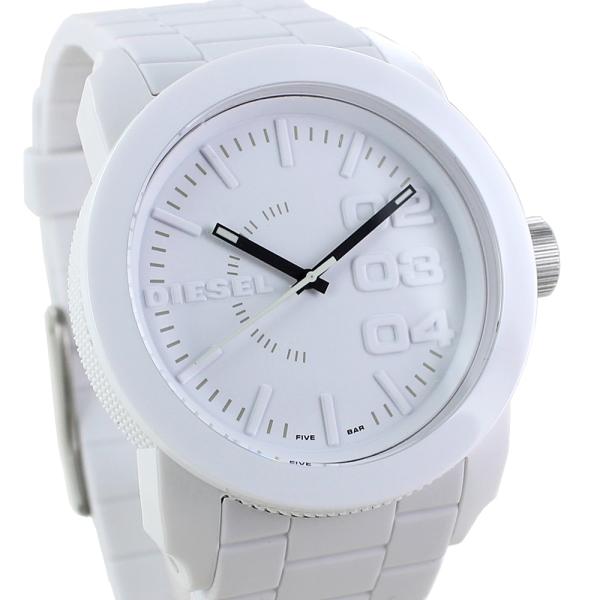 【発売日：2016年05月01日】「こちらの商品は数量限定入荷のため、売り切れの場合は予めご了承下さい。」 ホワイトで統一されたラウンド型腕時計です。9時位置にはブランド名を配置。様々なシーンでお使いいただけます♪ギフトやプレゼントにもおす...