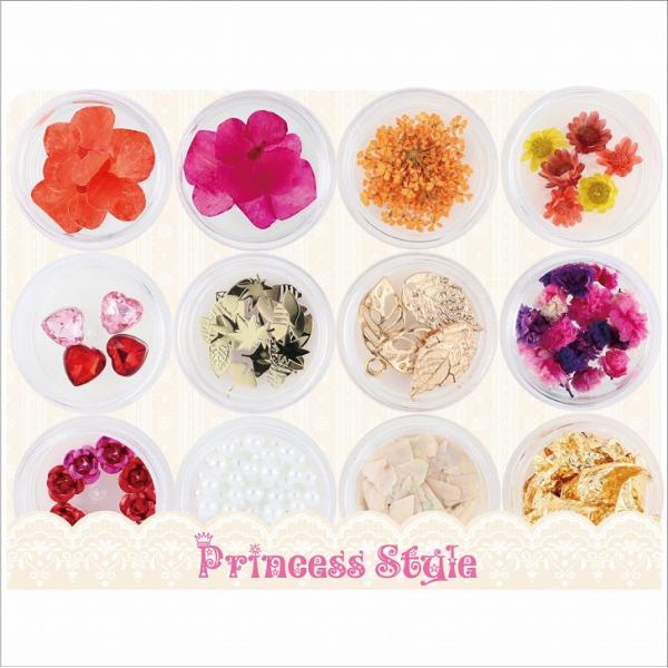 セット内容：12種類・サイズ：商品一覧画像(1マス1cm)をご参照ください。・安心の日本国内 選別小分けセット包装・輸送時の衝撃に強い3cmアクリル容器12個、厚紙台紙OPP包装【セット内容】紫陽花の花びら レッド紫陽花の花びら オレンジレ...