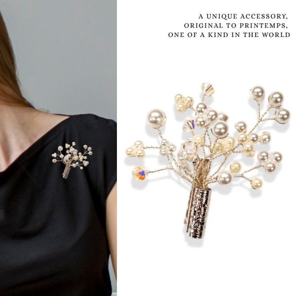 花束みたいなブーケブローチ最高級ガラススワロフスキーとチェコビーズ、高品質パールで上品で落ち着きのあるブローチにしました。卒業式やお呼ばれのときなどフォーマルスタイルにぴったり。バッグなどにつけてもかわいいピンブローチです。母の日や敬老の日...