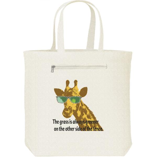 緑のサングラスで隣の芝生がより一層緑に見えている！？  ＜ロゴ部分＞ The grass is always greener on the other side of the fence.（隣の芝生は青い）やや薄手のコットン（キャンパス地）...