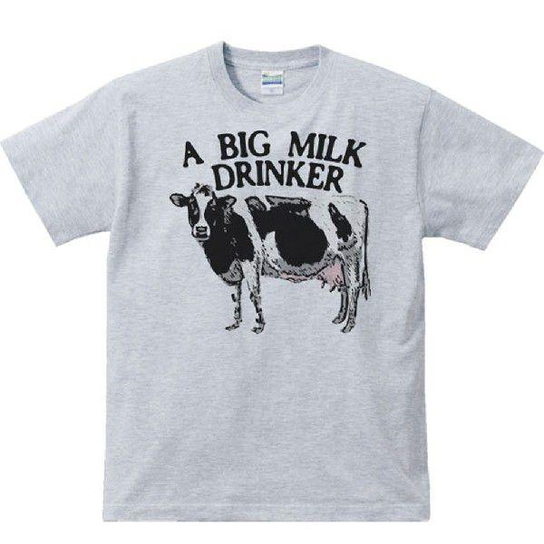 色：白、ライトベージュ、杢グレーサイズ：Ｓ、Ｍ、Ｌ、ＸＬ(２Ｌ) ※メンズ基準です。乳牛（ホルスタイン）です。   ＜ロゴ部分＞  A BIG MILK DRINKER（牛乳大好き）コットン素材のオーソドックスな形の半そでTシャツです。 （...