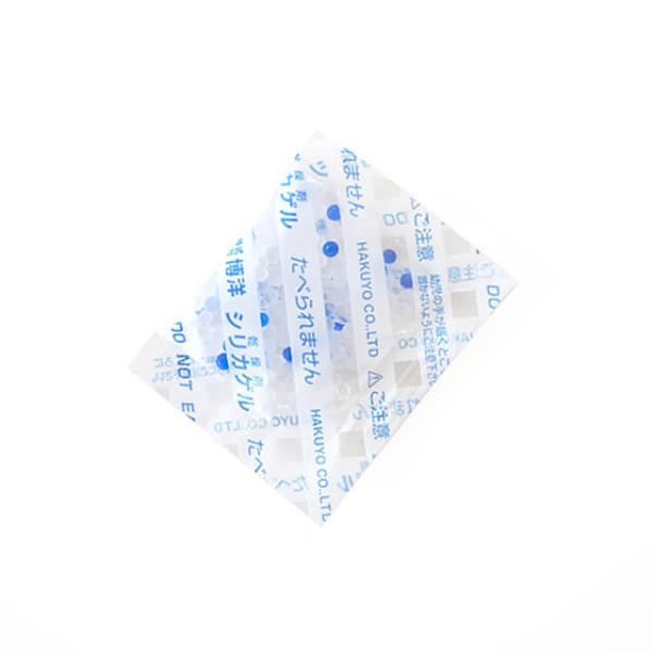 キャンディーや湿気を嫌うクッキーなどの防腐、乾燥にお使いください。主成分である二酸化ケイ素は合成多孔質の物質で広い表面積を有し、吸湿による形状変化がなく化学的に安定で安全性に優れています。特徴として、含水量が増すと青色のシリカゲルが次第に淡...