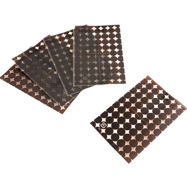 前面の透明シートにはフランス語でLa tentation de gateaux（ケーキの誘惑）、背面にはドットがプリントされたシーラー対応のギフト袋です。サイズも小さくちょっとしたプレゼントに最適。オシャレなパッケージがお菓子を引き立ててく...