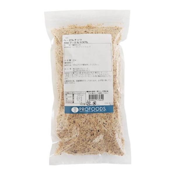 トルコ産の皮付ヘーゼルナッツを粉砕した後、ロール掛け・篩選別して粉末状にしてあります。その香りや風味がよいことからアーモンドと同様に焼き菓子などの生地に混ぜ込んで使います。