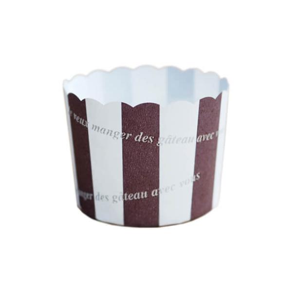 マフィンやカップケーキにお使いいただけるシンプルなデザインのベーキングカップです。