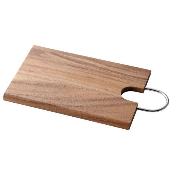 天然木アカシアを使用したカッティングボード。食材をのせるだけでお洒落な雰囲気に。食洗器使用不可です。ご注意下さい。