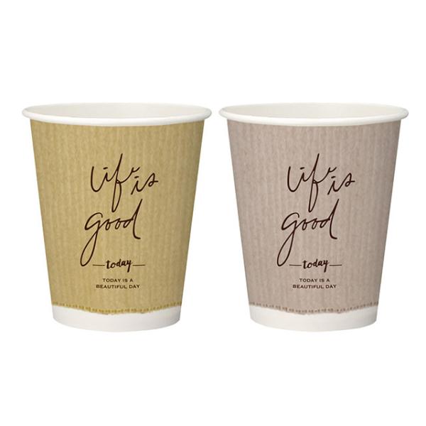 間伐材を使用したクラフト調の素材感がカフェスタイルを演出した断熱カップ。2デザインアソート。底径52×口径77×高さ96mm