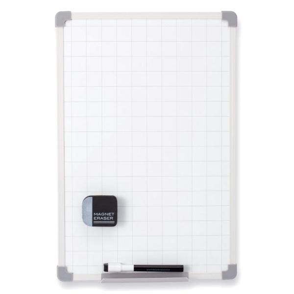 裏面マグネット4つつきだから磁石面に貼り付けて使用可能。グループディスカッションや議事録等に活躍。暗線入り(25×25mm方眼)だから図やイラストなどが書きやすい。マーカー＆マグネット可。300×450mm付属品。黒マーカー。イレーサー。マ...