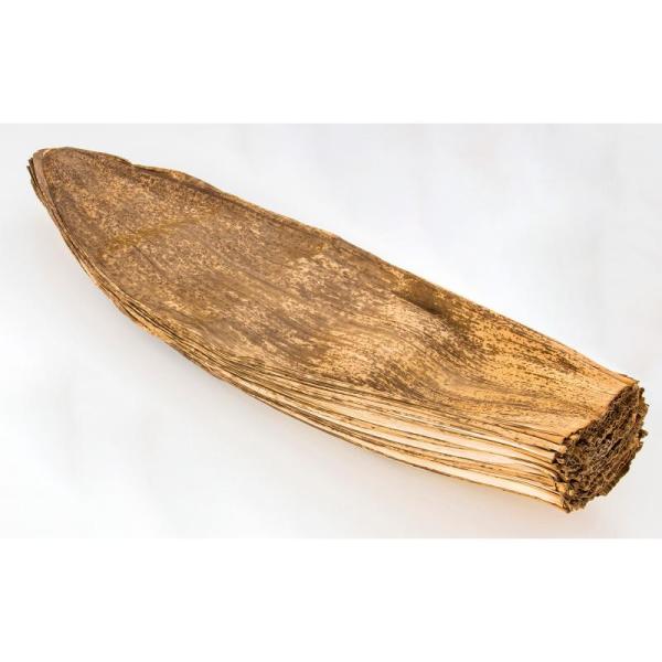 おにぎりやお寿司などを包めば、見た目に美しく鮮度も保ちます。※天然素材の為、仕様に若干の個体差が生じる場合があります。予めご了承ください。 。長さ60〜65cm×巾16〜22cm