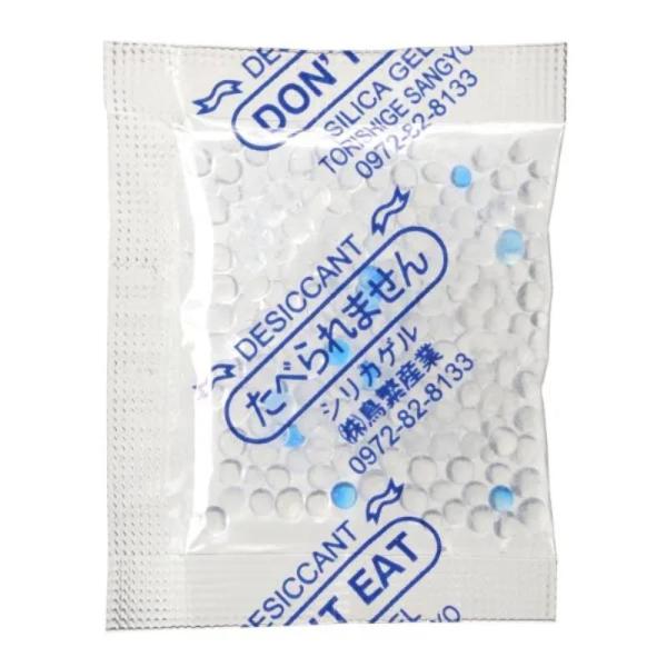 優れた防湿包装、品質保持の必需品です。強力な乾燥剤として、食品全般、薬品の乾燥保管など幅広く使われています。おかき、クッキー、飴などにご使用ください。OPP／CPP、バリアOP／CP、バリアPET／CP、PET／AL／PEなどの包材で使用可...