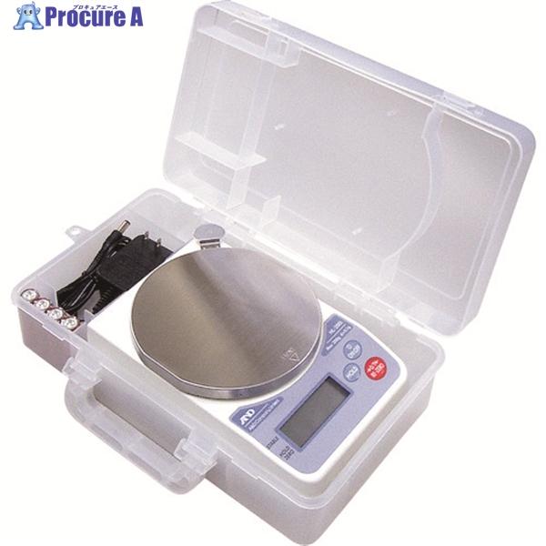 ●秤量(g)：2000●最小表示(g)：1●載皿寸法(mm)：φ130●本体寸法(mm)：130×192×51●幅(mm)：130●奥行(mm)：192●高さ(mm)：51●電源：単3形乾電池×4本(別売)、またはACアダプター(別売)●セ...