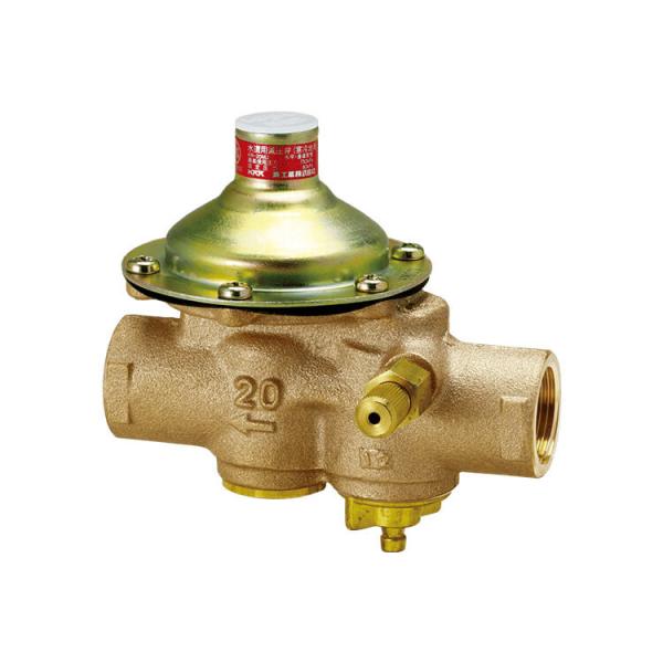 ごみ噛みを防止するためのストレーナを内蔵した水道用減圧弁です。KRMJ型は逆止弁機構部の水抜きを手動で容易に操作できます。＜規格＞呼び径：20mm 使用流体：上水使用温度：不凍0〜60℃使用圧力：0〜0.75MPa設定圧力：65〜200kP...