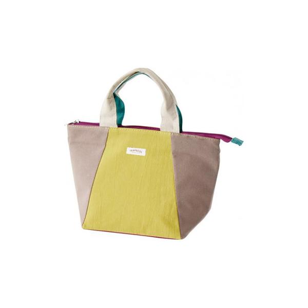 カラフルな配色で気分もハッピーにベーシックな台形型が使いやすいランチバッグです。カラフルな色使いが特徴的。内側はアルミ蒸着フィルムを使用。水や汚れに強く、簡易保冷にも対応します。表生地には撥水加工を施しています。【あすつく対象外商品】【お取...