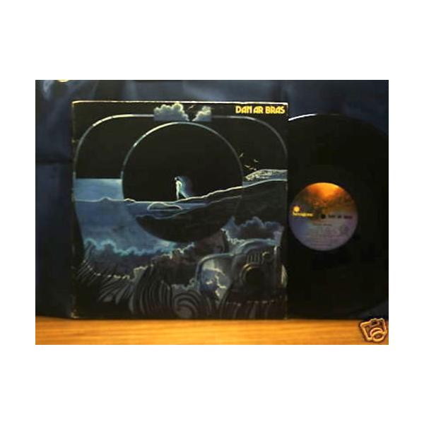 リリース年：1977年レーベル：Hexagone.883 009プレス国：Franceコンディション　ジャケ質 Very Good+ / 盤質 Excellent+1977年にリリースされたフランスのギタリストの1stソロアルバム。Wジャケ...