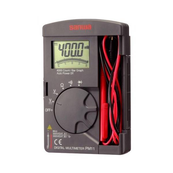 小形サイズのデジタルマルチメータ PM11の特長本器は弱電回路の測定用に設計されたケース一体型のデジタルマルチメータです。小型通信機器や家電製品，電灯線電圧、各種電池の電圧測定などにご利用可能です。製品本体の左側にテストリードを固定して本体...