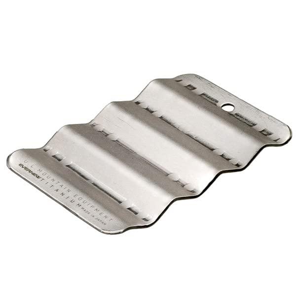 【商品概要】サイズ : 45×75mm質量 : 16g素材 : 純チタン【商品説明】【商品詳細】ブランド：EVERNEW商品種別：ホーム＆キッチン商品名：エバニュー(EVERNEW) Ti 洗濯板 ECA628製造元：エバニュー(EVERN...