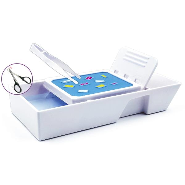 【商品概要】「デカーリングQuickトレイ」は、一度に大量のデカールを処理するのに特化したデカールトレイ商品内容 : すぽんじつき可動式のデカールトレイ / 樹脂製ピンセット / 曲線ハサミ複数のデカールを水に浸してからスポンジプレートを引...