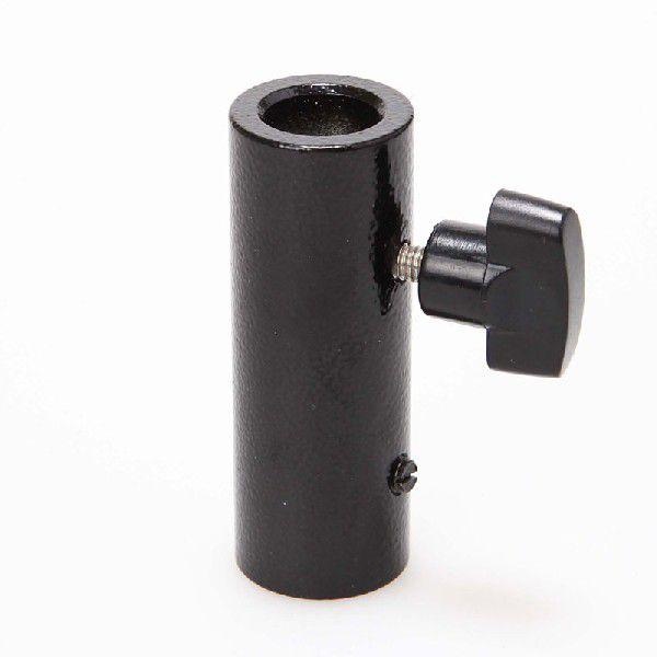 内径16.2mm→17.5mmのメスダボ内径変換アダプタです。ライトスタンド先端が16mmオスダボになっているスタンドに装着すると、17mmオスダボのヘッド(コメット等)が取付け可能になります。サイズ：全長78mm、外径28.5mm、穴径1...