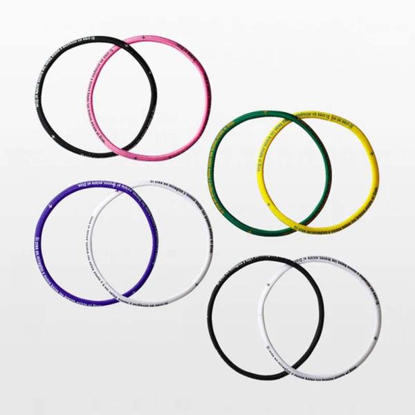 サッカー、フットサルシーンで大人気の「Pulsera=プルセラ」と呼ばれている髪止めにもなるブレスレット。勝利への祈りの言葉[Si cree en miraglos y nunca bajas los brazos、existe el Di...