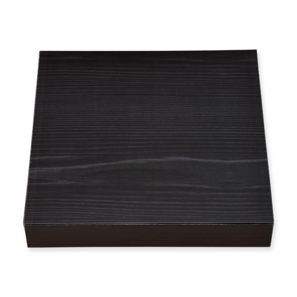 外寸：横240×縦240×高40mm高級弁当に最適なシンプルな黒木目柄。重厚感を演出します。別売の中仕切り「80-80」シリーズと一緒にご使用下さい。外装の蓋と本体が一体になっているタイプです。●電子レンジ使用不可●オーブン使用不可●入数:...