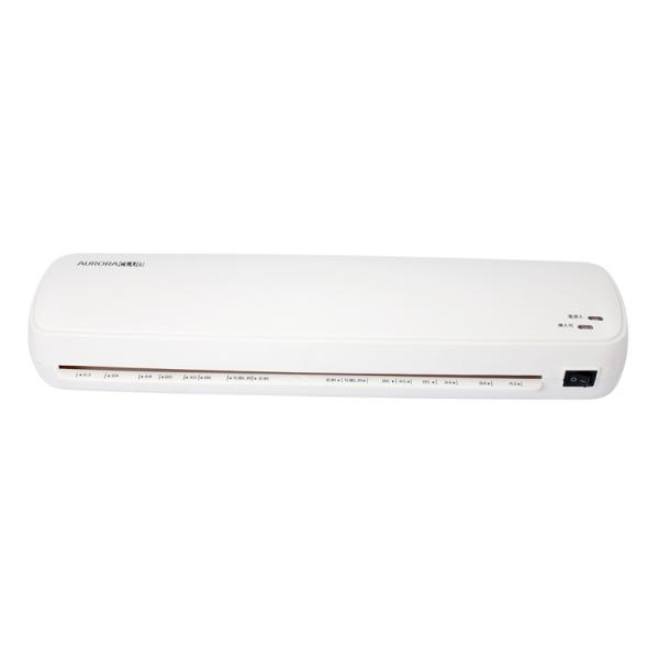 JANコード:4994614680900 シモジマコード:007320485材質:サイズ:幅424×奥行112×高さ60mmかんたん&amp;シンプル操作が可能な2本ローラータイプのA3ラミネーターです。※商品画像は実物と多少色味が異なる事...