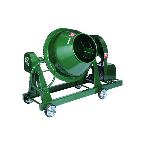 ※一度に複数個の購入をご希望の方はご注文前にご相談下さい。コンクリート、モルタル混練から農事用育苗土づくりまで・コンクリート、モルタル混練から農事用育苗土作りなど、多彩な用途でご利用いただける定番ミキサです。　当社独自の傾斜角度をもつ混合羽...