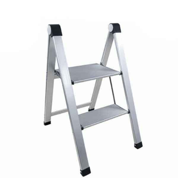 【メーカー直送品■２〜４営業日出荷予定】【幅470×奥行60×高さ810mm】 ●本体:アルミニウム合金 ●連結棒:スチール ●回転金具:ポリアミド、ポリプロピレン ●支柱端具:ポリプロピレン、エストラマーゴム■仕様・使用時サイズ(約) ：...