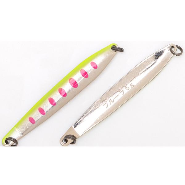 細長いシルエットは、捕食しているベイト（小魚）の形を模している。空気抵抗が少なく飛距離がでる。表層リトリーブして、ヨタヨタと泳ぐ小魚を演出したり、リフトして誘いをかけ、フォールさせてキックバックやユラユラと落として喰わす。十和田湖、湯の湖な...