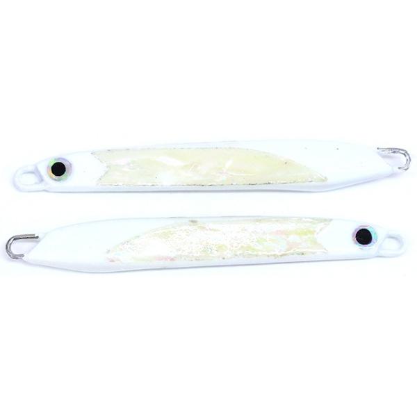 ヒーローズカラー■このジグ、まるでスプーン？！左右非対称の絶妙なバランスとスプーンのカップからヒントを得て設計されたサイドカットにより、ジグでありながらもまるでスプーンのように艶めかしく、多彩な動きと多様なフォールを演出する。ジグの強みであ...