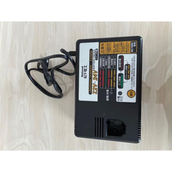 未使用品ですが、店頭展示品の為、傷や汚れがあります。箱、取扱説明書等なし。本体のみです。ノンクレーム・ノンリターンでお願いいたします。