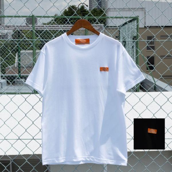 ブランドロゴを大きくバックプリントした　UNIVERSAL OVERALL PROFESSIONAL ブランドを象徴する PRTシャツ。胸元にはリフレクター仕様のブランドネームタグをあしらい、存在感のあるデザインに仕上げました。5.6オンス...