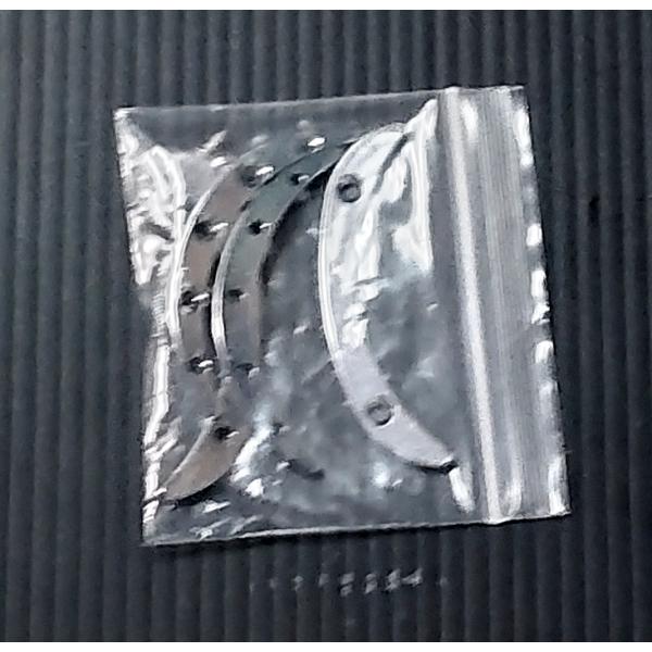 コバガード　BMZ製　ビンディングによるコバの損傷を防ぎます　また、ロスなくパワーを伝達しますColor：　クローム, ゴールド　1ペア　Front　2　　Rear　2　　　　　取り付けネジ　10ヶ