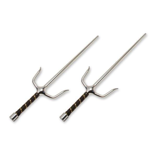 ■筆架叉・釵（さい）■沖縄の古武術で使用される武器の1つである。釵という漢字は本来「かんざし」の意味で、形がかんざしに似ているので釵と表記されるようになったと言われている。釵の起源は明らかではないが、中国に筆架叉（ひっかさ）と呼ばれる似た武...