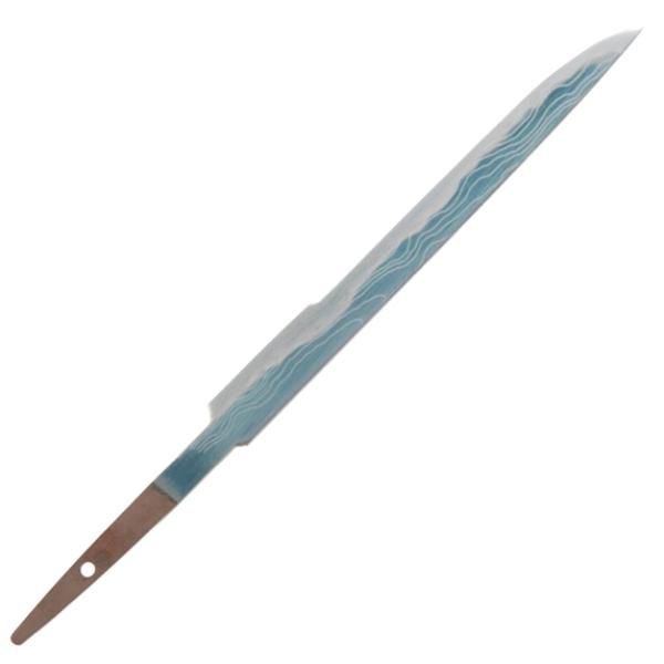 ■小柄■日本刀の鞘に付けられた細工用の小刀で、緊急用の武器や、現在で言うペーパーナイフやカッターナイフとして使用されました。 小柄は笄と共に、鞘の鯉口（こいくち）付近にある「小柄笄櫃」と呼ばれる表裏の溝に収められ、小柄は裏側に来るよう装着さ...