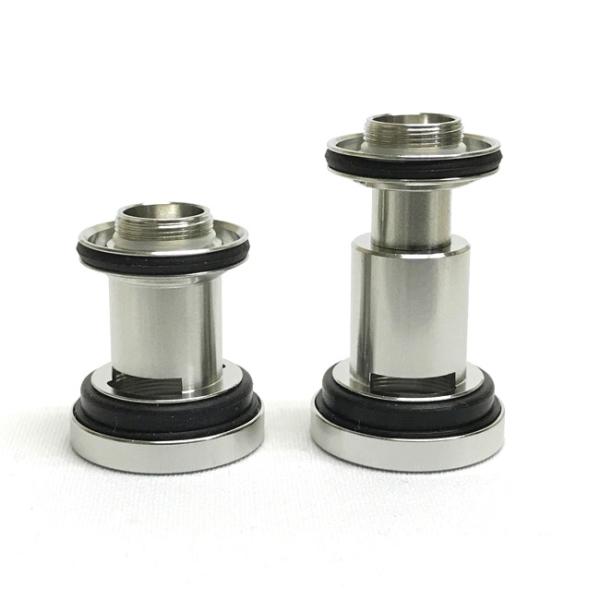 Eleaf - iStick Pico Kitに使われているアトマイザー「Melo3」専用のエアパイプです。これと専用ガラスチューブがあれば、アトマイザーのサイズの2mlと4mlを切り替えられます。壊れたときの交換用にも。【対応機種】■ M...