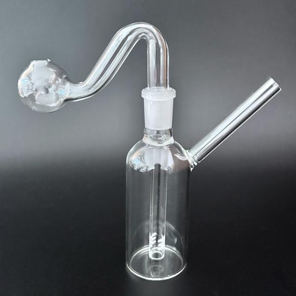 高さ15cm、お手頃サイズの人気のウォータークラックパイプです。シンプルな耐熱クリアガラスを使用。火皿部分は取り外し可能のオス型14ｍｍサイズのオス型なので、割れた場合の交換も可能。また、ハーブ・タバコ用や、ワックス用のバンガーに付け替えて...