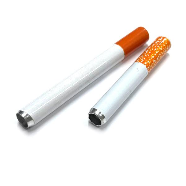 タバコの模様が入ったアルミ製ワンヒッターパイプです。先端に１回分のタバコやハーブを詰めて吸います。ショートとロングの2サイズからお選びください。