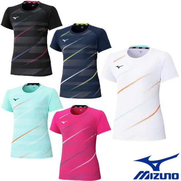 吸汗速乾性を備えたグラフィックゲームシャツ。■品番：62JAC225■カラー：01：ホワイト09：ブラック14：ドレスネイビー20：ブルーターコイズ66：フクシアパープル■サイズ：XS、S、M、L、XL、2XL■組成：ポリエステル100％■...