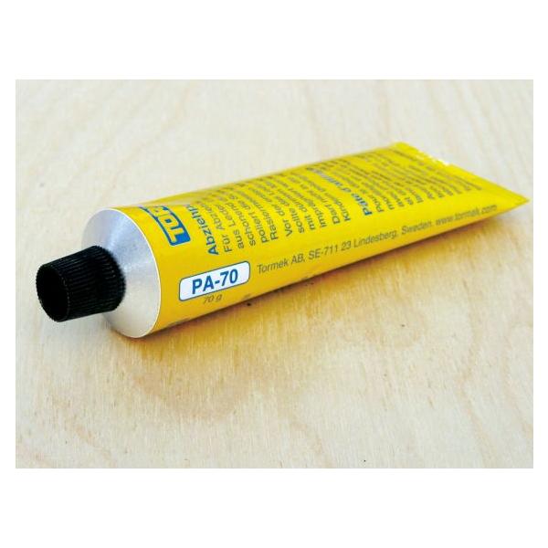 平均粒度3ミクロンの研磨剤をレザーホイールに塗りこんで使います。刃先のかえりを取り除き、鏡面仕上げに磨き上げます。